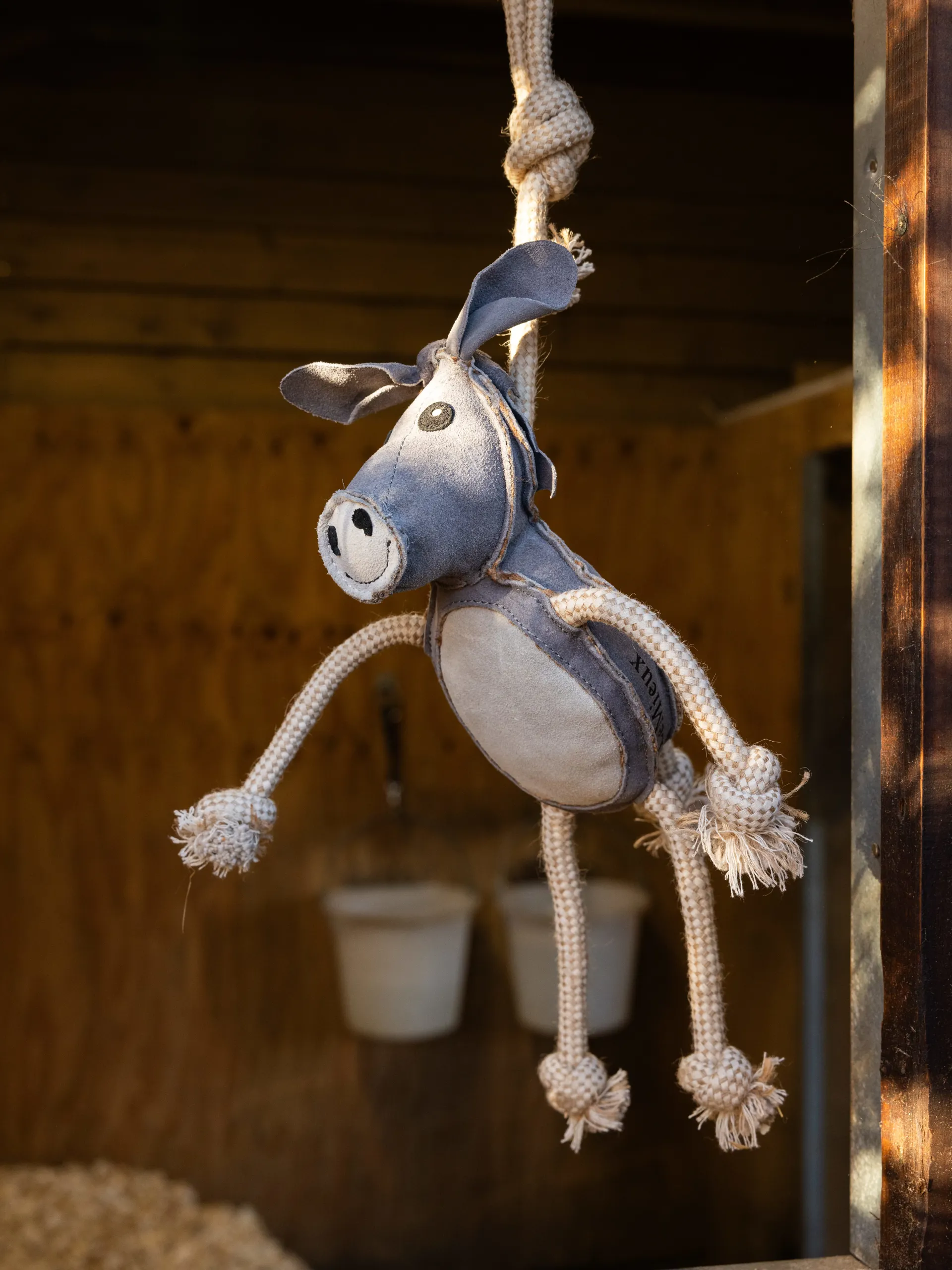 LeMieux Horse Stable Toy For Horses Donkey In Grey