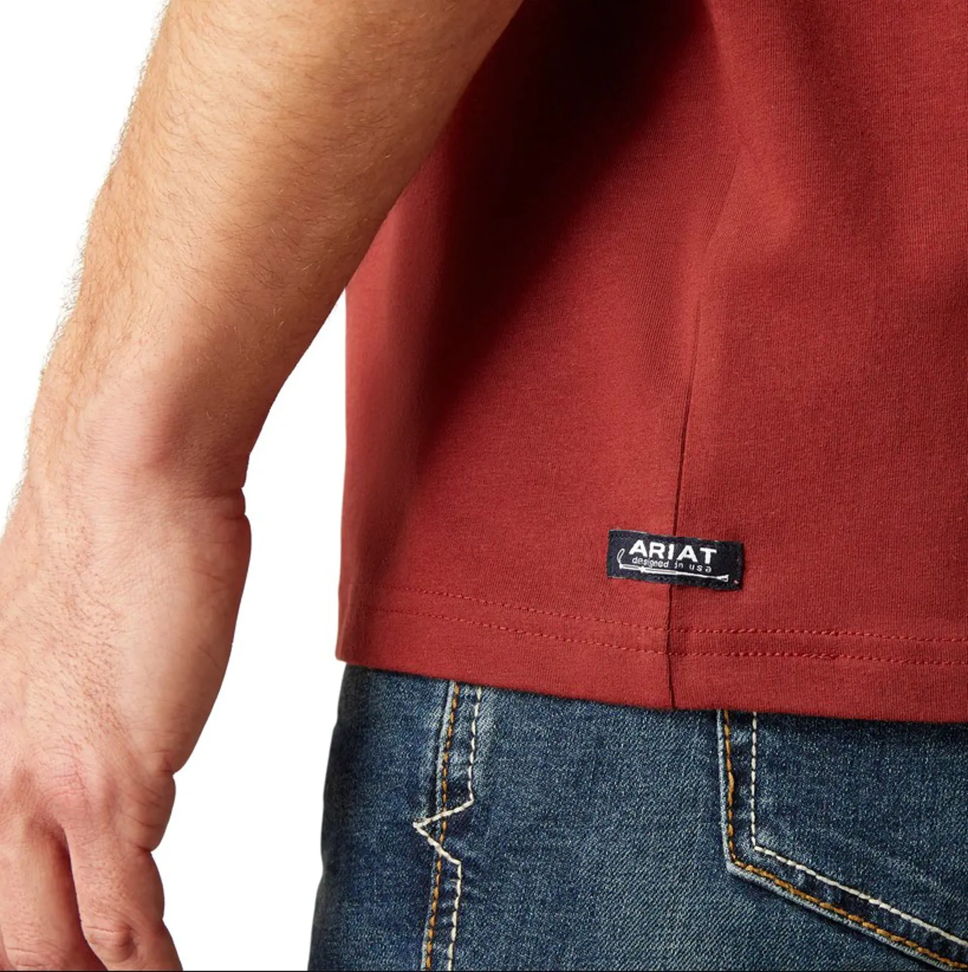 Ariat Vertical Logo Short Sleeve T-Shirt Mens in Sun-Dried Tomato